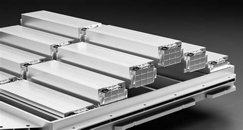 전기 자동차 리튬 이온 충전식 배터리 모듈 내부 금속 인클로저 포장 자동차 Ev 자동차 에너지 저장 산업 3d 렌더링을위한