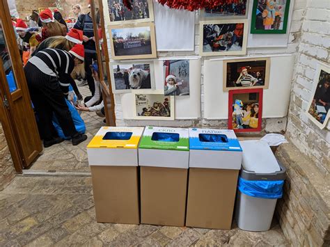 Миколай про Тебе не забуде Фабрика святого Миколая це місце де творяться дива Але після