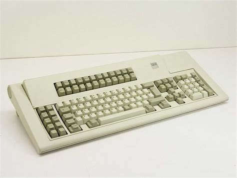 Ibm 1389160 122 Key Terminal Keyboard 5 Pin Din Model M