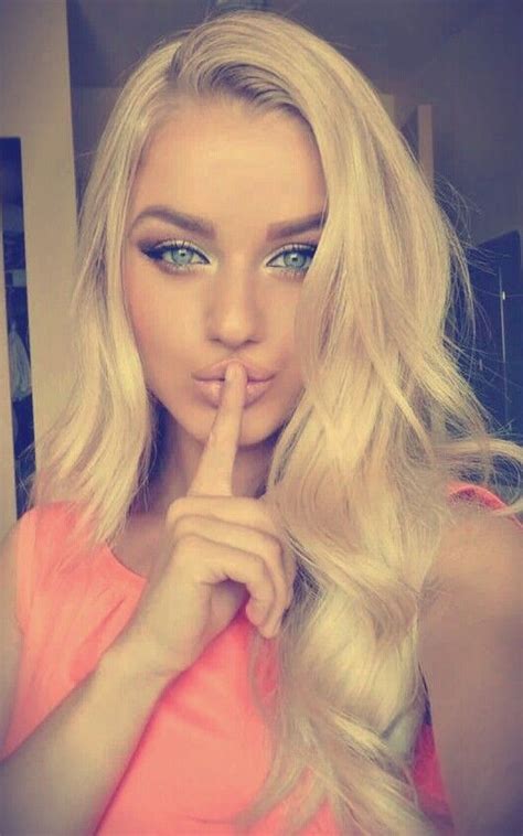 Blue Eyes Tan Beauty Make Up Natural Hair Beauty Beauty Hacks Natural Hair Styles Long Hair