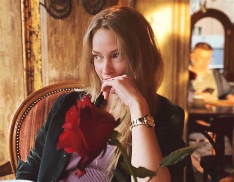 В белом кружевном Светлана Ходченкова опубликовала интимное фото Секреты звёзд