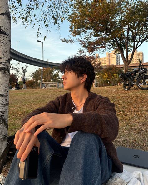 윤세 완전히 꽂혀버린 말티펌😵‍💫 장점 안꾸며도 꾸민것같다 단점 꾸며도 안꾸민것같다 그래도 요즘 최애머리🤎 플로우펌남자히피펌쉐도우펌프링펌강남남자