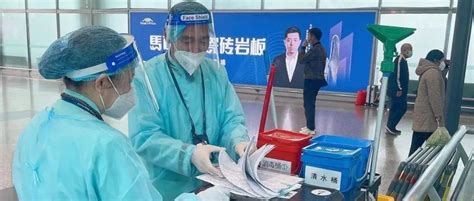 26℃春风服务｜春运途中的那些暖心事旅客周伦急救
