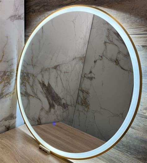 Огледало за баня с Led осветление и златна рамка 80cm и нагревател