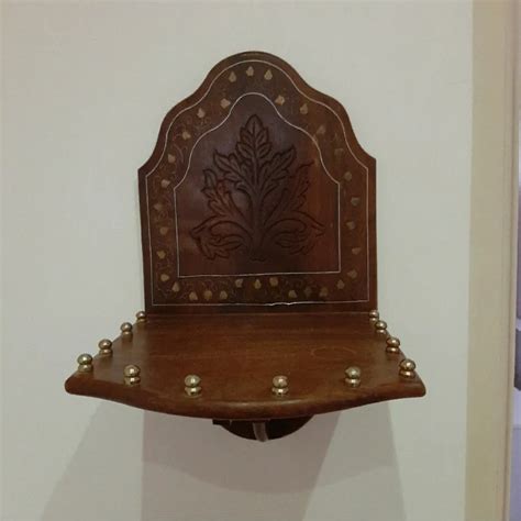 کمدا قیمت و خرید استند دیواری هندی