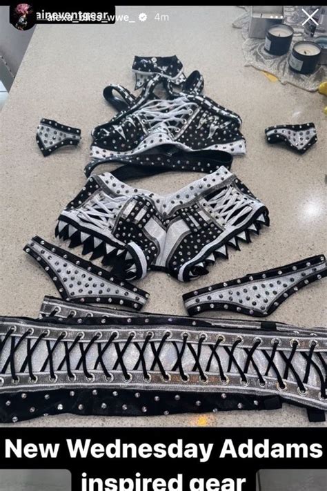 Chey ⚡️ On Twitter Alexa Bliss With The Wednesday Inspired Gear Oh She Needs To Hurry Back