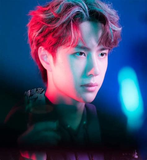 เด็กชายไป๋ ⌒🦕 On Twitter Rt Hourlyyibo Wangyibo 王一博 王一博平安喜乐