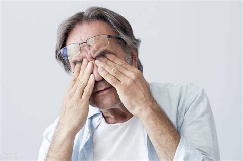 眼干眼涩怎么办？人到中年眼睛昏花？ 知乎