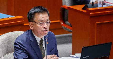 트럼프 당선에 전문가들 韓 하방 리스크…협상 전략 마련해야