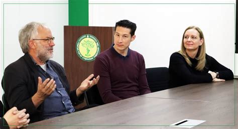 Швейцарын хүүхдийн гэмтэл согогийн эмч нар ГССҮТ д ажиллаж 10 мэс засал хийв