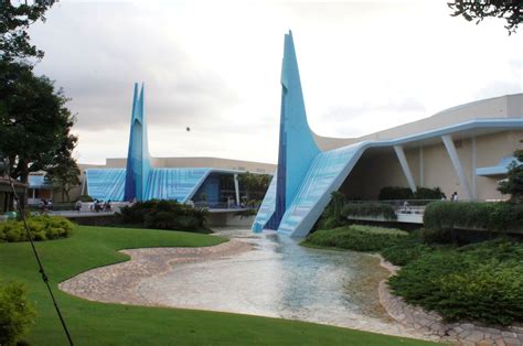 Tomorrowland Tokyo Disneyland Disney Wiki Fandom Powered By Wikia
