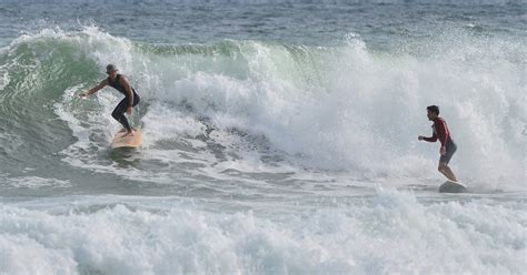 시원한 파도속으로