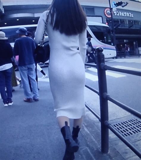 極上ハイスペック美女がタイトワンピ着てエロクビレラインを強調させて歩く姿がイヤらし過ぎる めっちゃリアル