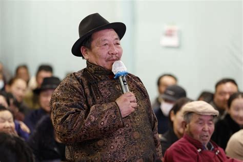 Д Амарбаясгалан Малын гаралтай түүхий эдийн үнийг өсгөхийн тулд малчны хотондоо анхан шатны