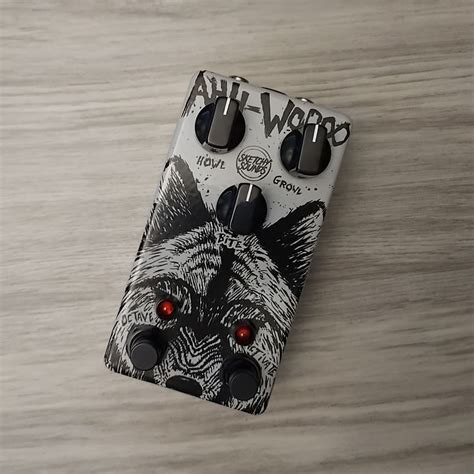Sketchy Sounds Ahh Wooo Octave Fuzz Guitar Pedal Reverb