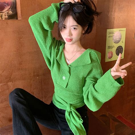 피치무드 카라 버튼 레이스업 루즈핏 니트 티셔츠 St119696