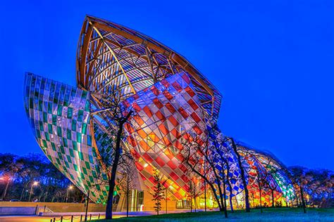 What Is Freeform Glued Laminated Timber Tridome Structures