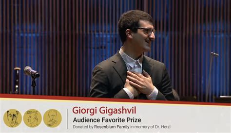 გიორგი გიგაშვილი რუბინშტეინის საფორტეპიანო კონკურსის მაყურებლის რჩეული გახდა ქართველ პიანისტს