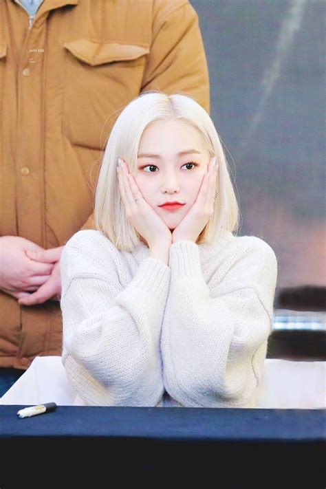 키작은데 하얗고 귀여운 여자하면 단발이랑 긴머리중에 인스티즈instiz 익명뷰티 카테고리