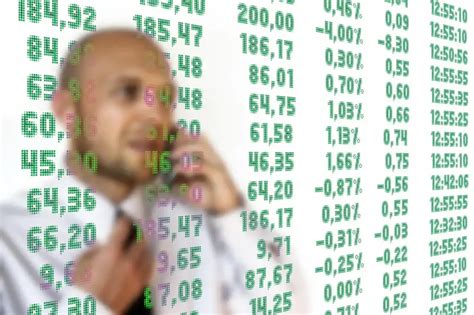 Value At Risk Var Vs Expected Shortfall Es In Stocks Trading