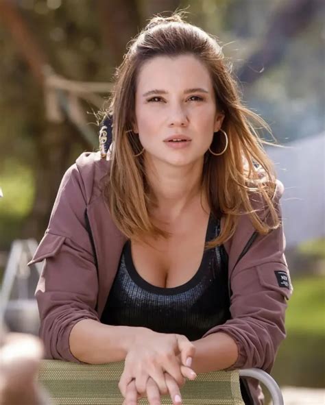 Голая Галина Безрук Слив фото упругих сисек и попки