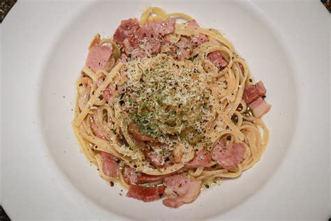 베이컨오일파스타 만드는법 베이컨요리 두툼한베이컨 마늘 파르미지아노레지아노 올리브오일 베이컨오일파스타 레시피 베이컨오일파스타 만드는법 베이컨요리 두툼한베이컨 마늘 파르미지아노레지아노 올리브오일 베이컨오일파스타 레시피