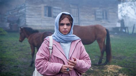 درخواست اکران و دانلود فیلم سینمایی آبی روشن اکران مردمی آنلاین