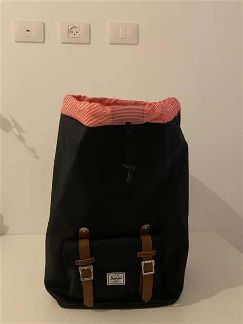 תיק הרשל Herschel למכירה בבאר שבע 300 שח ביגוד ואביזרים תיקים לוח יד שניה הומלס