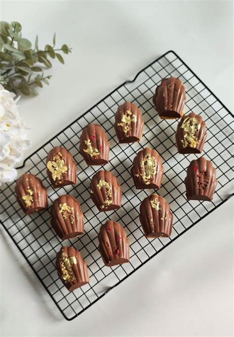 Классические пироженные Мадлен в бельгийском молочном шоколаде