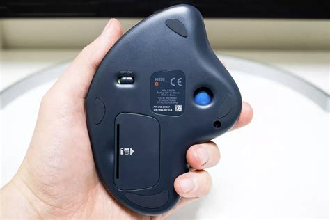 How To Change The Battery In A Logitech Mouse