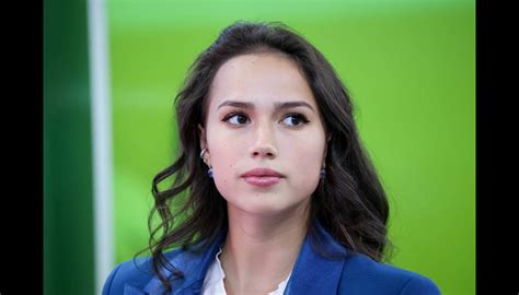 Фигуристка Загитова рассказала что попала в больницу с отравлением