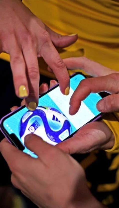 تصاویر سرمستی دختران سوئدی در رختکن نفس‌گیرترین صحنه‌ جام جهانی زنان