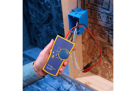 Fluke Networks Mt 8200 60 Kit Intellitone™ Pro 200 Toner And Probe Kit Fluke