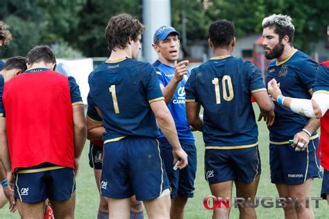 Rugby Roma Sevens Litalia Di Andy Vilk Vince Il Torneo