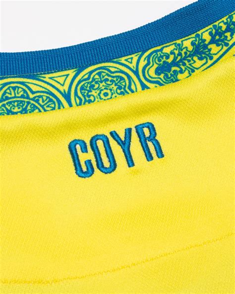 Camisa Reserva Nottingham Forest 2022 23