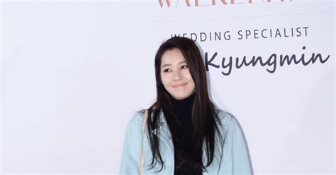[포토엔]윤지민 단아한 하객 패션 신성우 결혼식