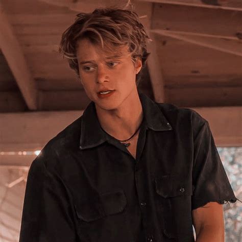 Jj Maybank Obx Icon ⊹ ⋆ ﾟ Hot Actors Actors Jj Outer Banks Videos