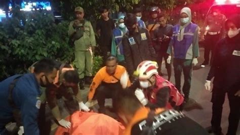 Kecelakaan Maut Tadi Pagi Pemotor Kawasaki Ninja Tewas Ngebut Tabrak Pot Lalu Terpental 30
