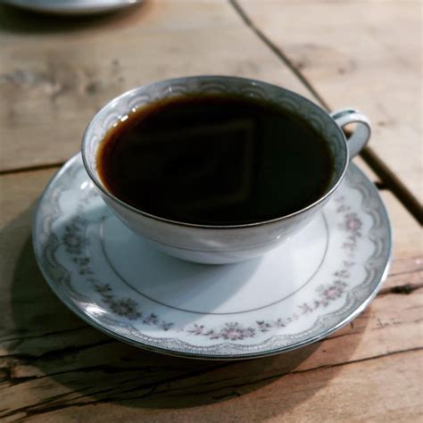 손커피연구소 On Tumblr 커피 한 잔의 묵상~☕️ 손커피연구소 로스터리카페 아메리카노 핸드드립 맷돌커피 의왕카페 산본카페 안산카페 커피투어