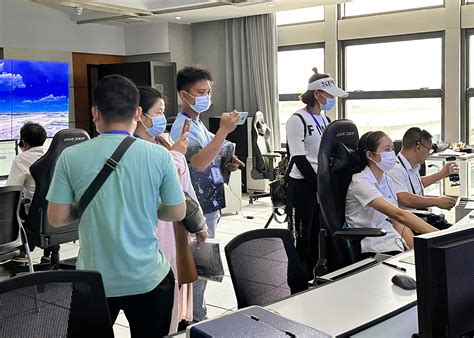 “顾历史，展未来” 空管知识进社区 民用航空网