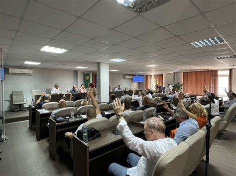 Общината дава два автомобила на полицията във Враца