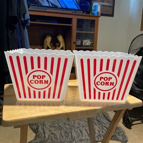 Dining Plastic Red White Striped Classic Popcorn Containers Set Of 2