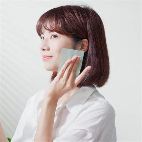 Makeup Blotting Sheets Rare Beauty Finds For Her