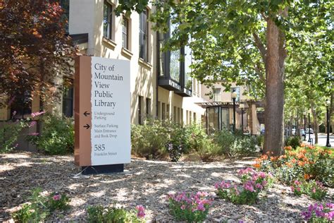 Mvlamv Public Library Program Faces New Challenges The Talon