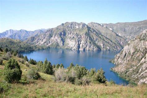 Джип тур на озеро Сары челек Озера Водопады Озеро