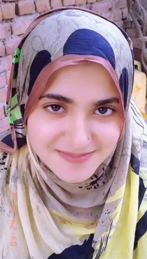 Pin On Hakim Beautiful Bridal Makeup Beautiful Christina Muslim Beauty