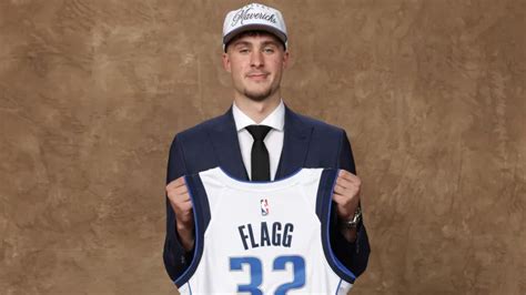 Debuta El Nuevo Prodigio De Dallas Cooper Flagg Se Enfrenta A Los