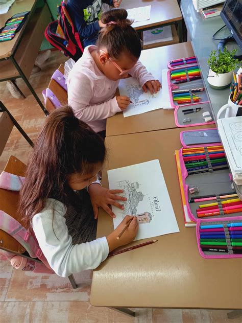 Учениците во подрачното училиште во с Коњско го одбележаа 7 Ноември Денот на ослободувањето