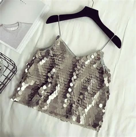 Модная женская майка с блестками новинка летняя сексуальная майка с V образным вырезом на