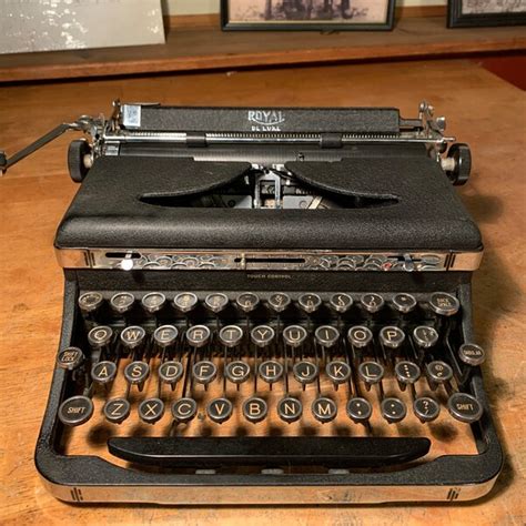 Royal Quiet Deluxe Typewriters Etsy